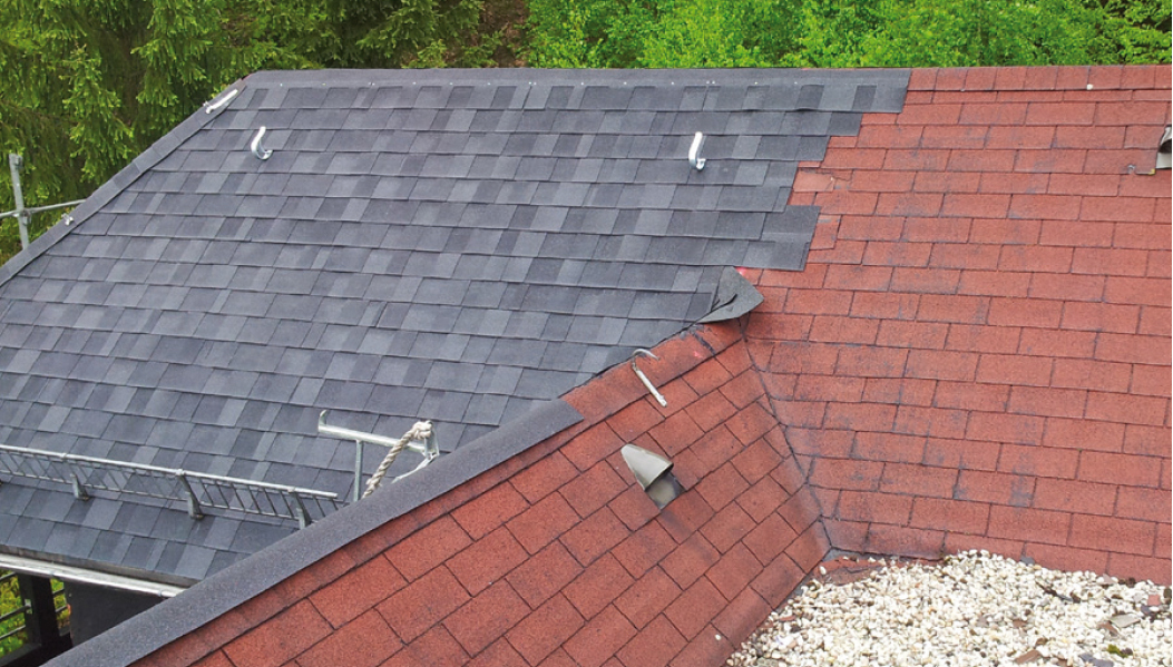 Sanierung von Dächern mit Bitumenschindeln | Iko