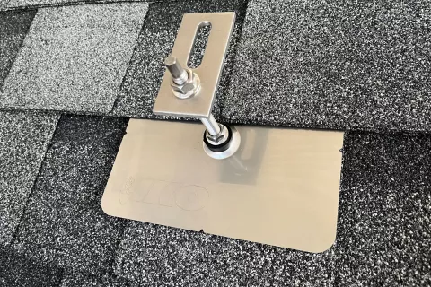 Solar Panels Mounting Set: shingle roof application | IKO